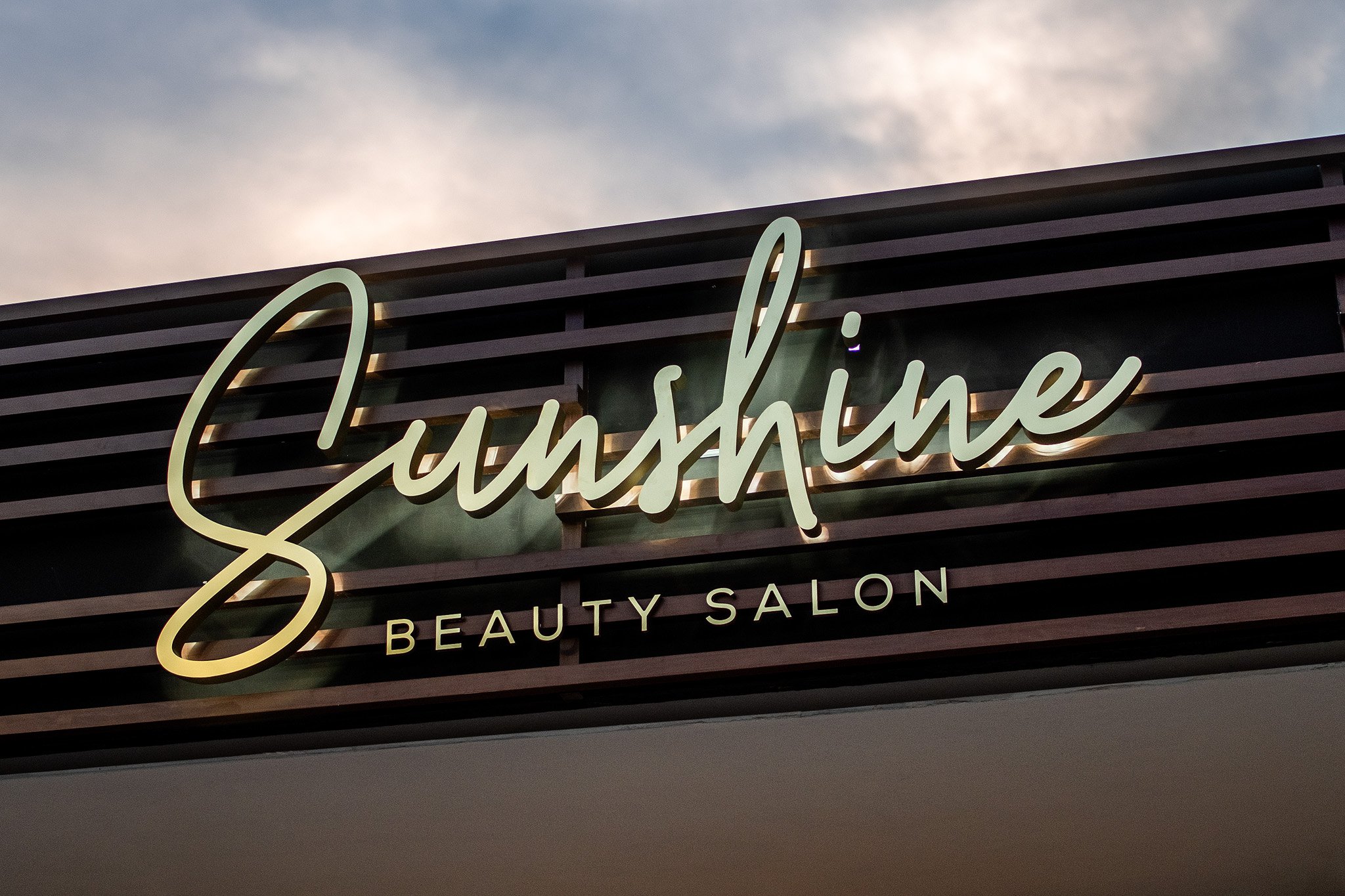 Sunshine Beauty Salon brand, digital, website - NUU Group